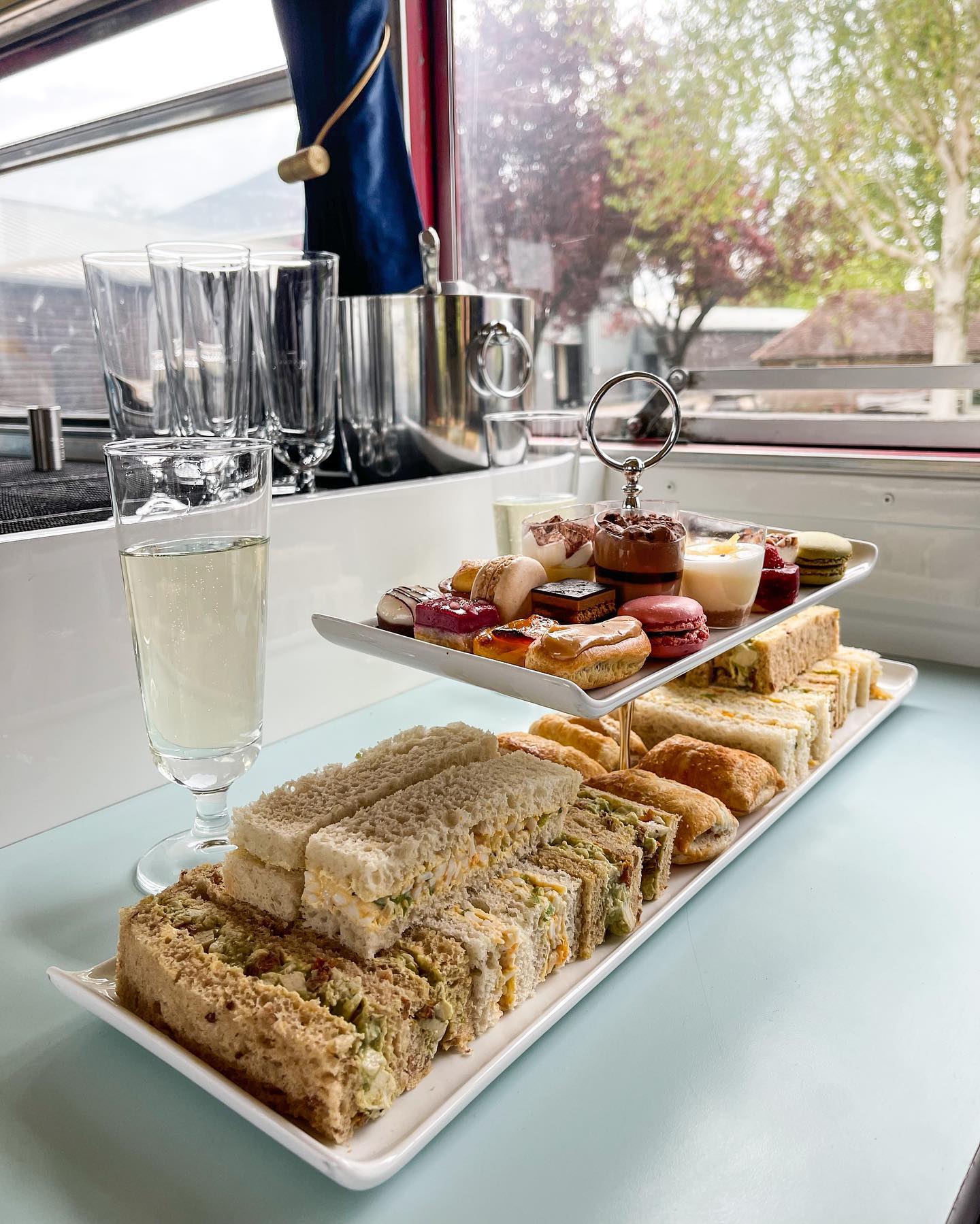 Afternoon Tea Bus Tours To consider in 2025